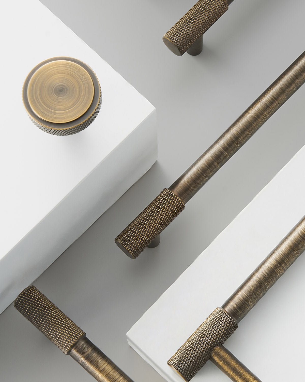 EDGE Knurled Solid Brass Kitchen & Cabinet Handle, premium quality ...