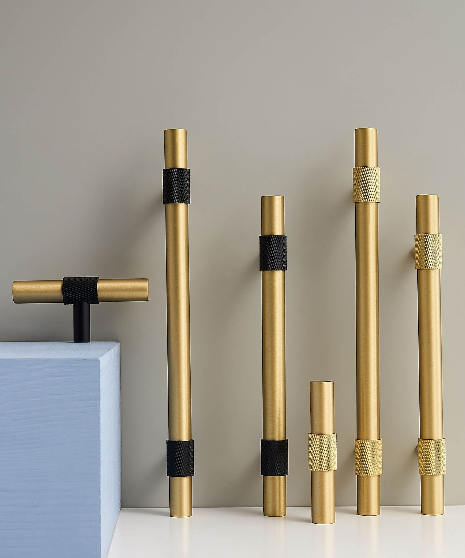 FLEX knurled Solid Brass rounded T-Bar Handle - Luxury Handles