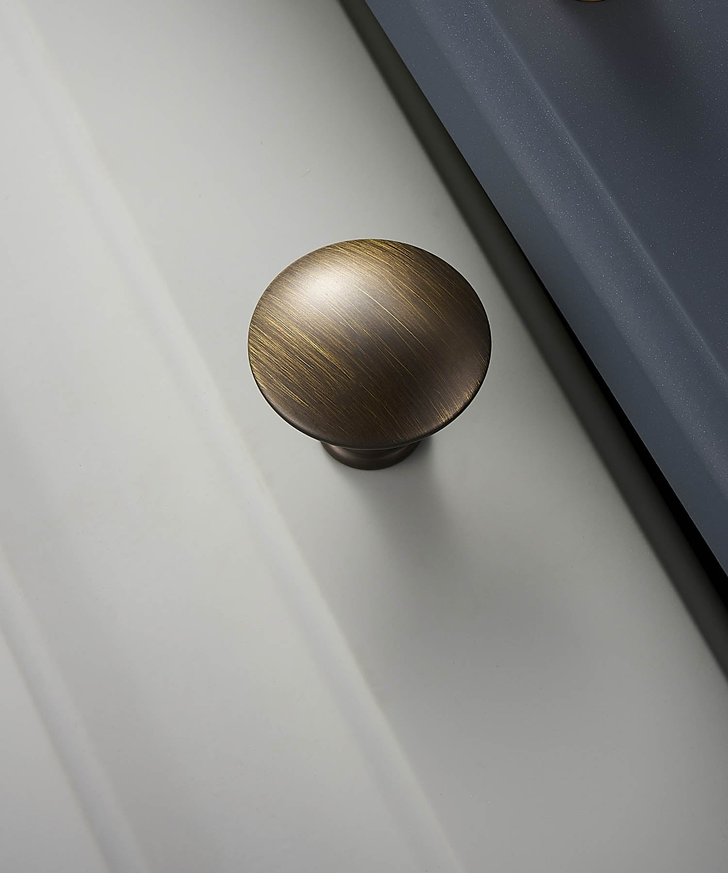 NORDIC Solid Brass Pebble Knob - Luxury Handles