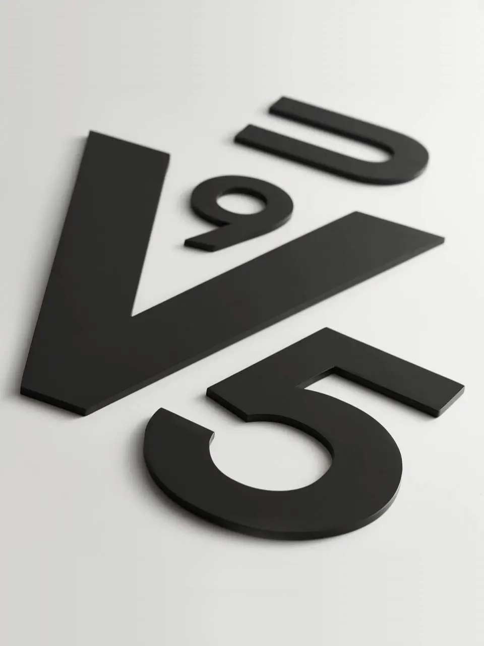 ORANA Matt Black Brass House Letters – Luxury Handles